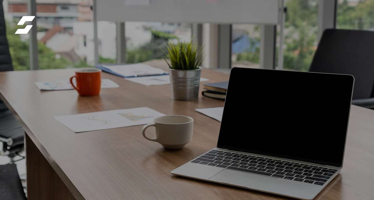 Understanding What Is An Office Desk Reservation Software